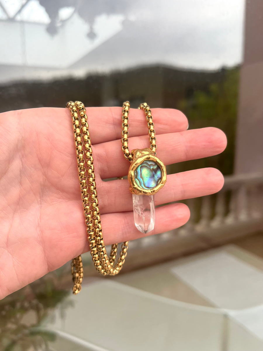 Clear Quartz + PaŪa Seashell – Be EM Ibiza